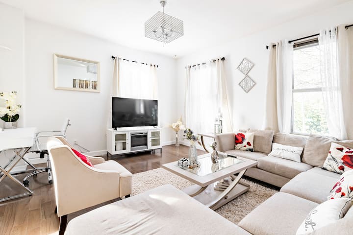 Astoria/lic Gorgeous 3 Bdrm Free Parking - Queens, NY