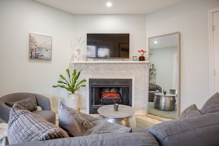 Cozy One-bed Apartment In Heart Of Herndon. - Reston, VA