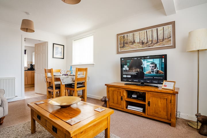 Falkirk Flat Overlooking The Union Canal - Falkirk