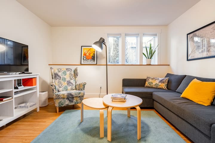 Updated In-law Unit In Bushrod - Oakland, CA