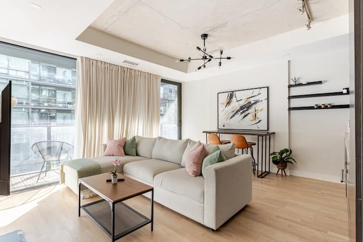 King Street West Condo - Toronto