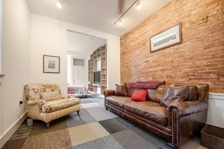 Chic & Comfy 1st Floor City Loft (Pets Welcome) - Baltimore
