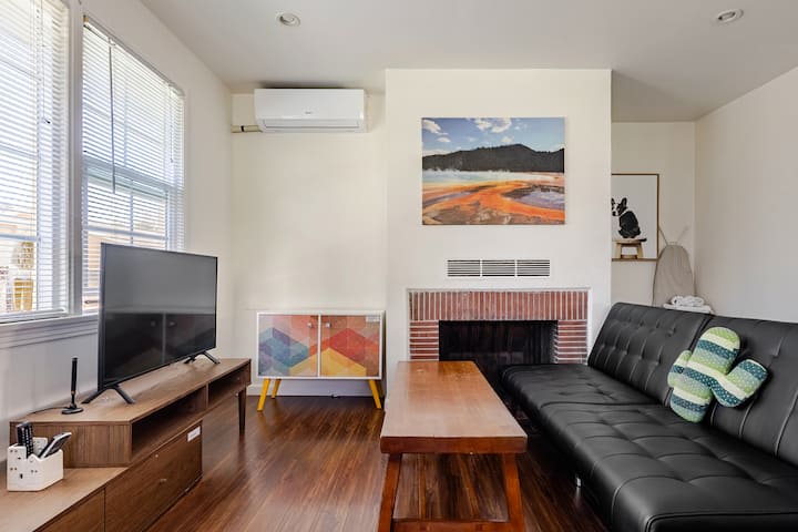 Mid Century House In La (S) - San Gabriel, CA