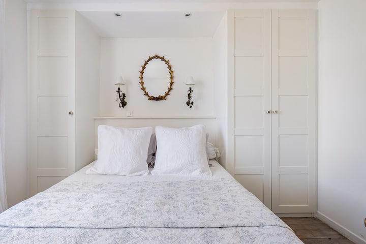 À La Campagne •&nbsp;La Rêveuse&nbsp;• Gorges De L’ardèche - Ardèche