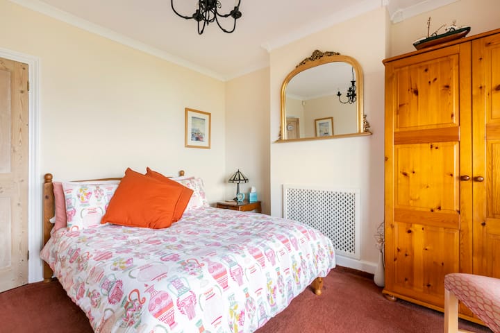 Luxury Double Garden Room With Sea Views - Whitstable