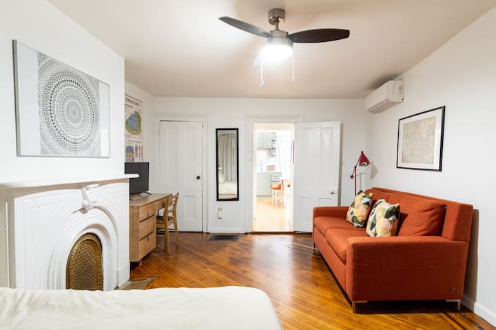 Guest Suite In Brooklyn Garden Townhouse - Brooklyn, NY