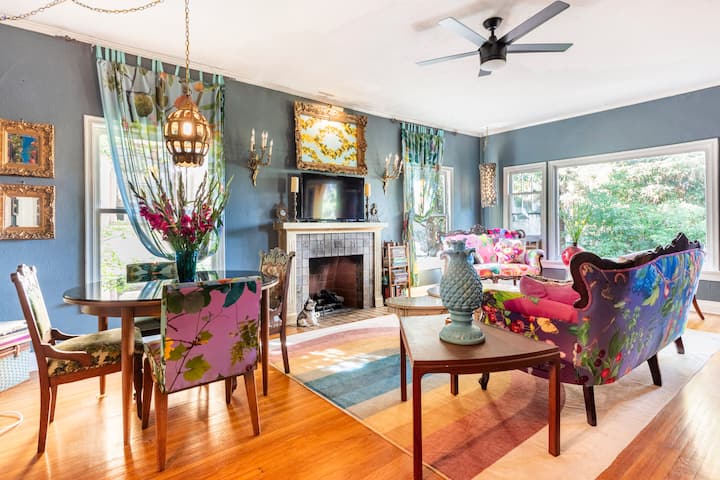 Hilltop Oasis • Garden Views • Sunset Junction - Downtown - Los Angeles