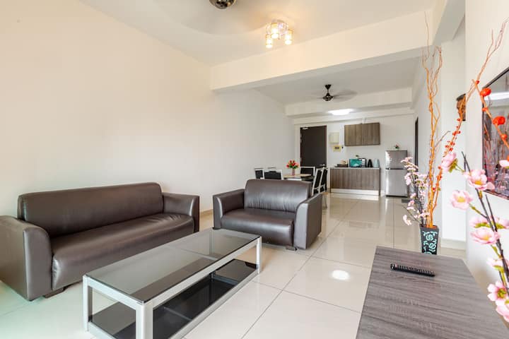 4 Bedrooms D'inspire Exec Condominium - 조호르바루