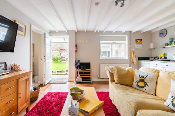 Cwrt Nwylon, Private Accommodation - Brecon