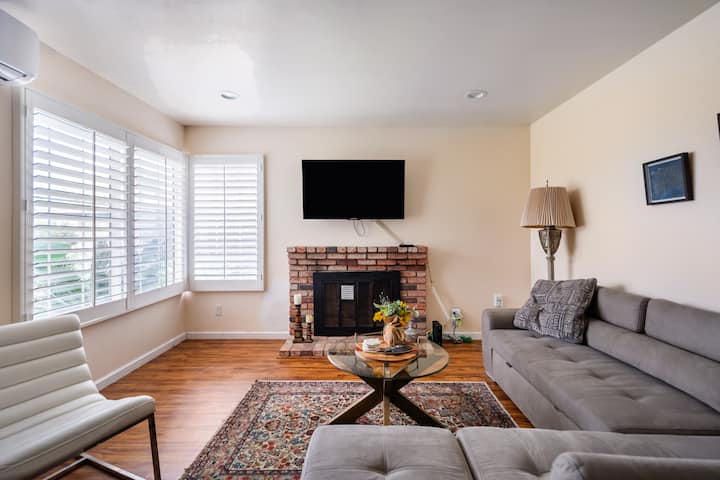 Pet Friendly 2bd 2bath, Near Beaches & Legoland - Vista, CA