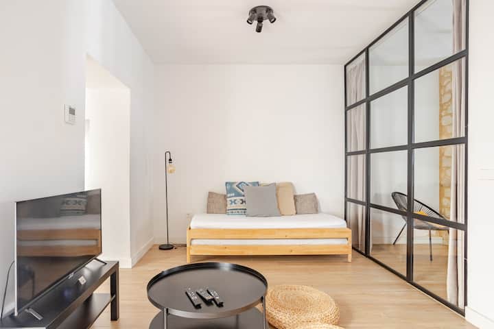 Beautiful Loft House W/patio 10 Mins To Center - Alicante (Alacant)