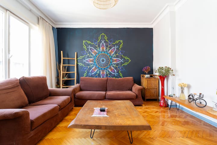 Cozy Flat 6 Min Walking To Taksim Square - Istambul