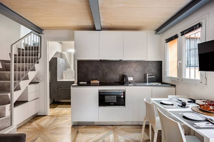 [Bocconi - Navigli]+wifi+netflix + Free Parking - Milano