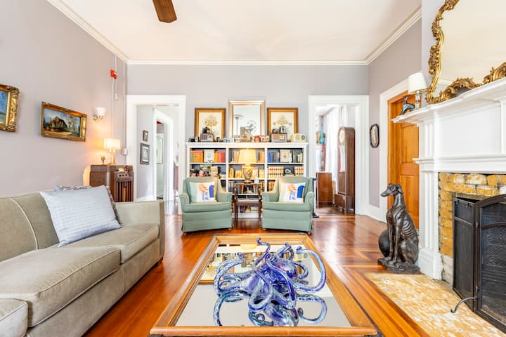 Josephine Baker Suite At Gardner Farm Inn - Troy, NY