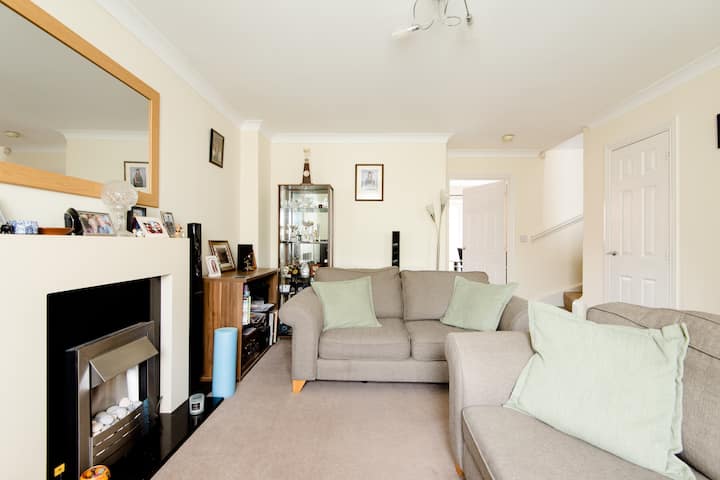 Cheltenham Festival X2 Double Rooms  And 1 Single - Cheltenham