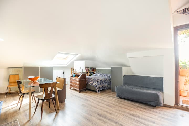 Romantica Mansarda Sui Navigli - Milánó