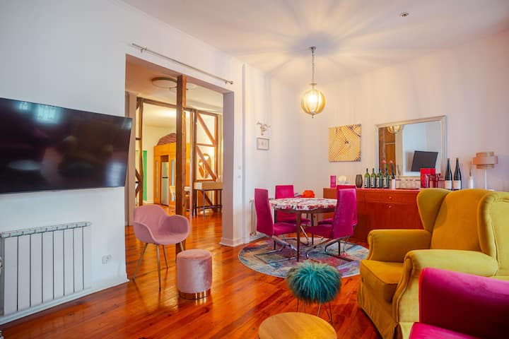 Cute & Cozy Boho Gem Avenida Lisbon - Lizbona