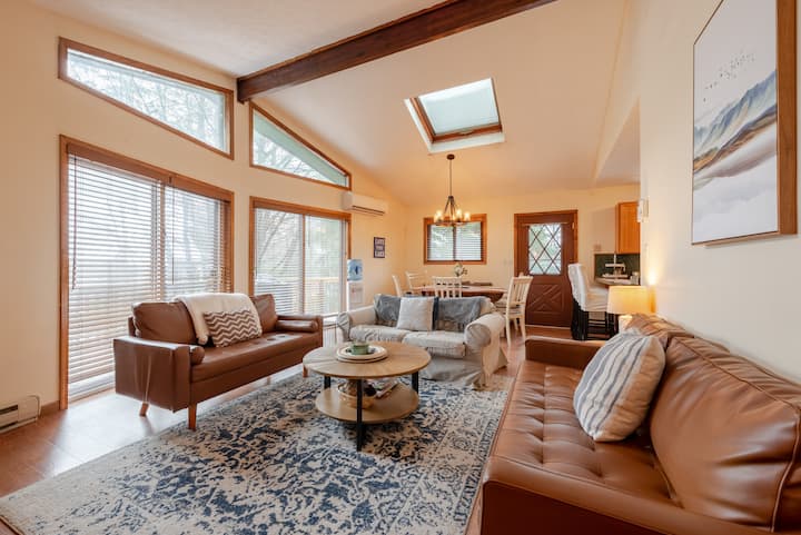 Lake Naomi House-hot Tub- Close To Beach-skiing - Pocono Lake