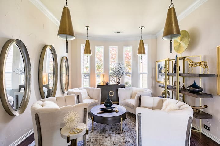 Lots Of Privacy In Beautiful Home Near The Lake - Grapevine, TX