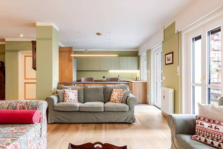 Meraviglioso E Ampio Appartamento A Courmayeur - Courmayeur