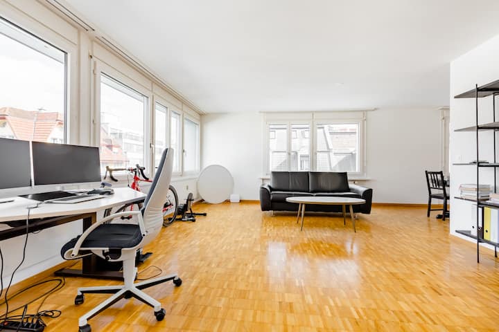 Room In The City & Private Bathroom - Lucerne