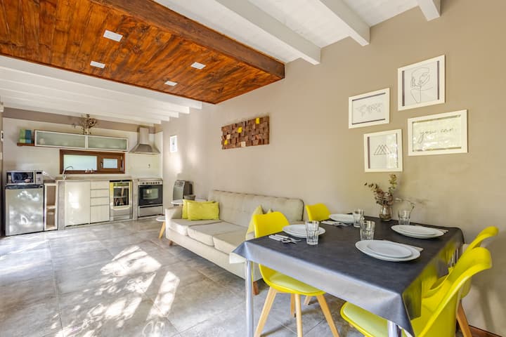 Moderno Bungalow A Minutos Del Centro De Bariloche - Provincia de Río Negro