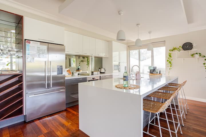 Amazing House! Across From Park! Close To Beach! - Perth