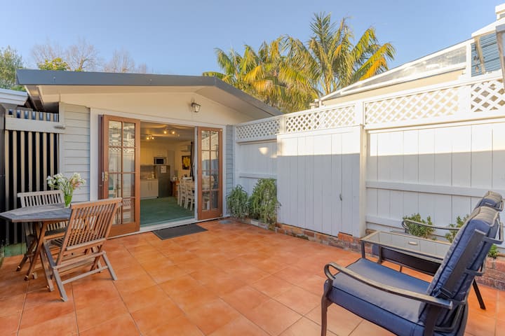 Casa Italiana Private Studio - Auckland
