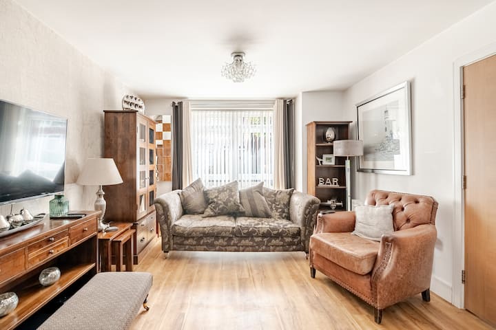 Quayside Home With A Beach Hut/ Entertainment Room - Wareham