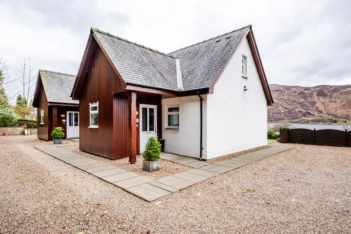 2 Craiglinnhe Court - Fort William
