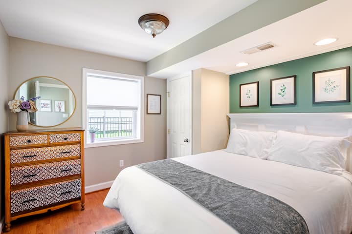 Hulk House Charming Suite Near Downtown - Annapolis, MD