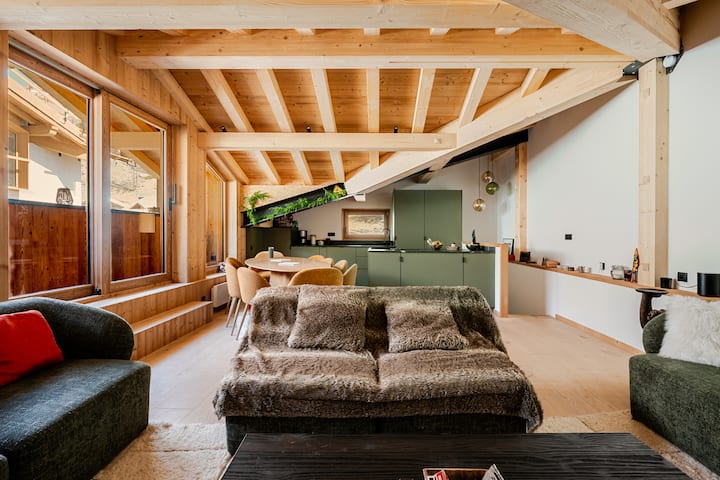 Chalet-style Duplex In Val Disere Center - Val-d'Isère