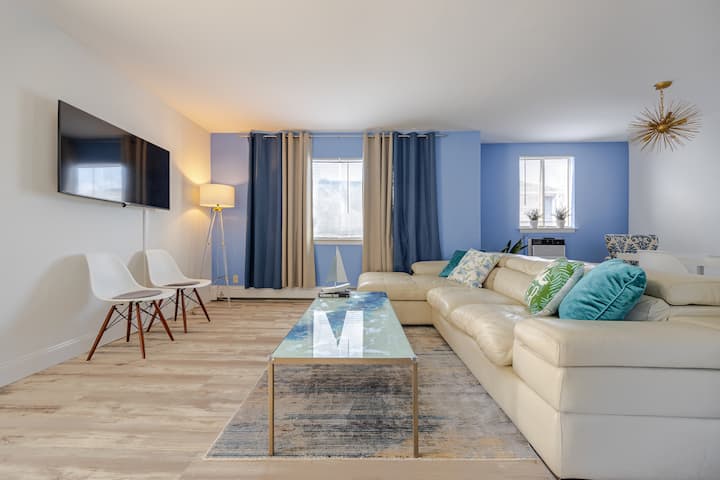 Seascape Beach Home At West Beach/shippan - Stamford, CT