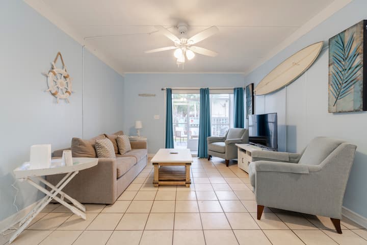 Hidden Gem Poolside - Okaloosa Island, FL