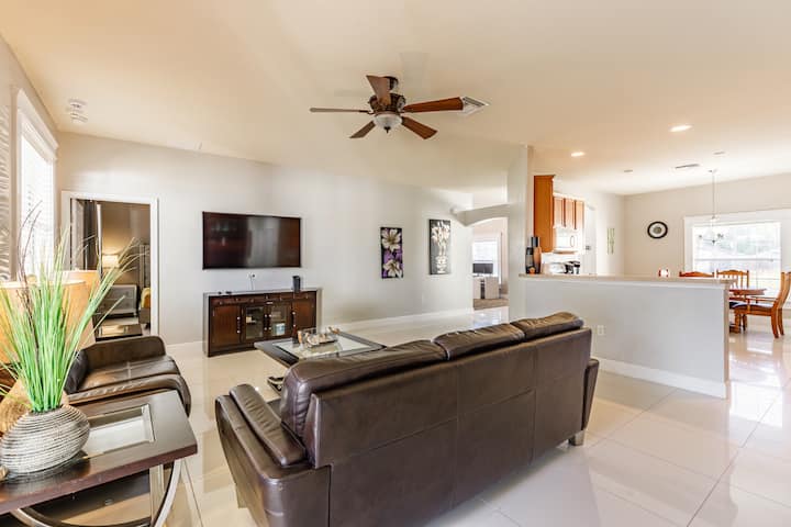 *Arcade Home 8 Minutes To Silversprings State Park - Ocala, FL