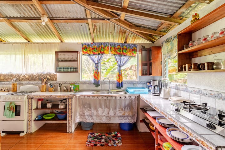 Casa Cerca De Muchas Actividades En Dos Brazos - Costa Rica