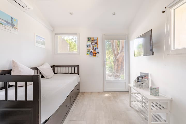 La Seyne/mer Studio Dans Villa Avec Piscine Privée - La Seyne-sur-Mer