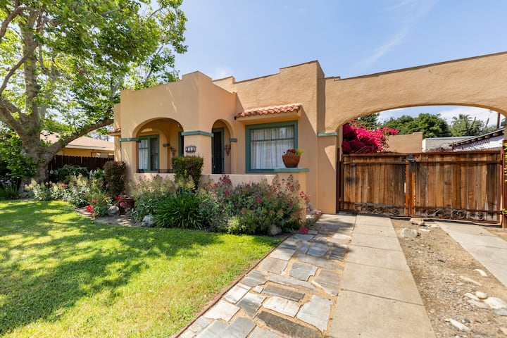 Ontario, Ca Vintage California Spanish Bungalow - Upland, CA