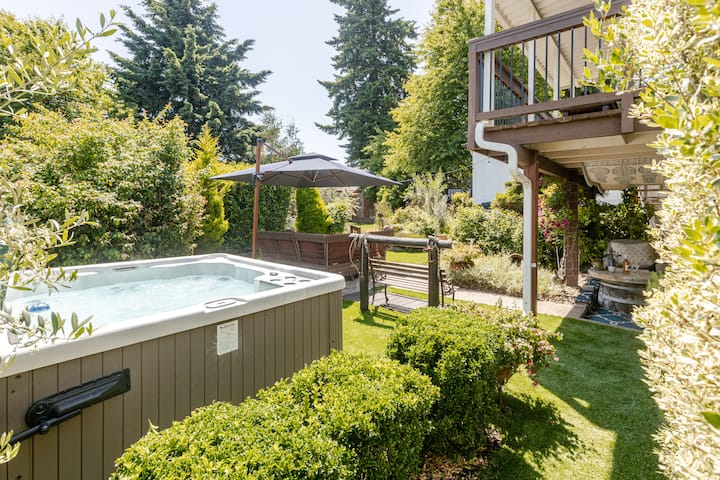Garden Oasis In The City - Vancouver, WA