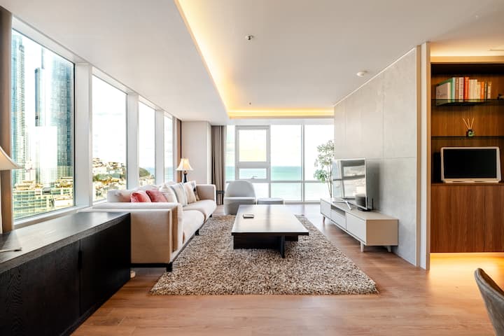 Haeundae Ocean Beach Penthous - South Korea