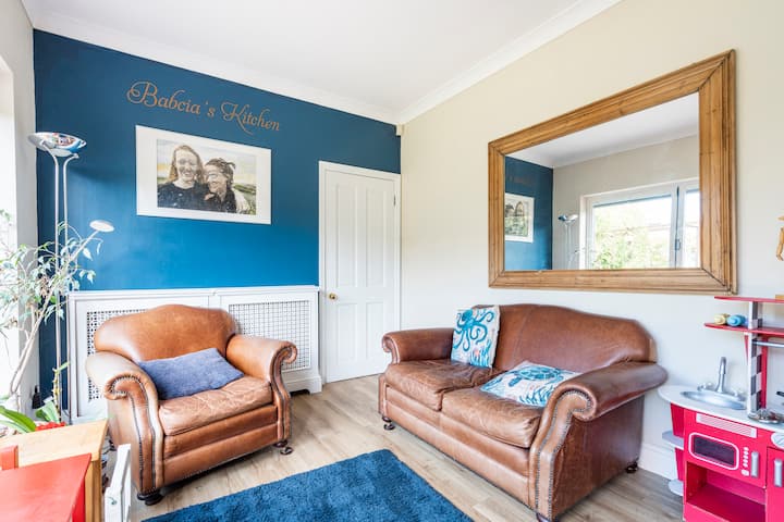 4-poster Double Bedroom W/en Suite, Near Station - Surbiton