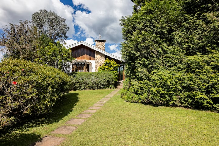 Lindo Chalé, Vista Deslumbrante A 1,5 Km Capivari - Campos do Jordão