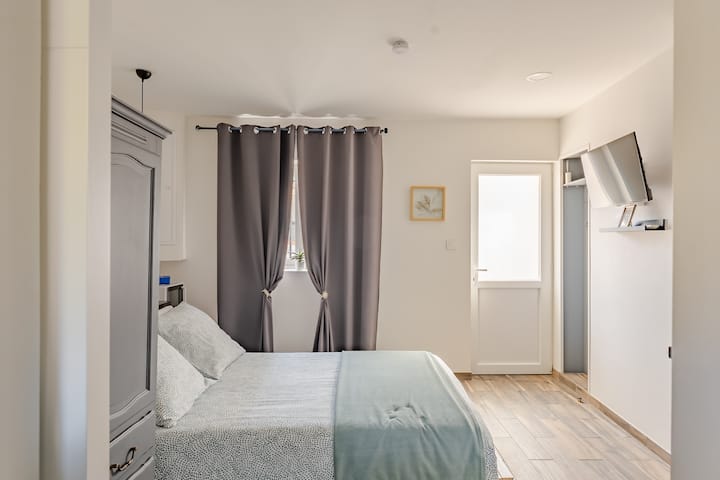 Studio Indépendant De 20m2 Non Loin Du Centre. - Cassis