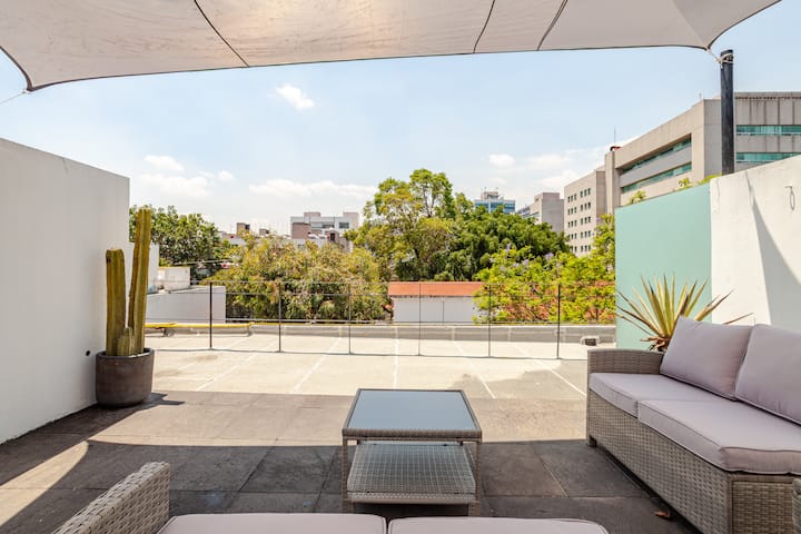 Quiet Stay In Roma Sur + Private Rooftop & Parking - Mexico City
