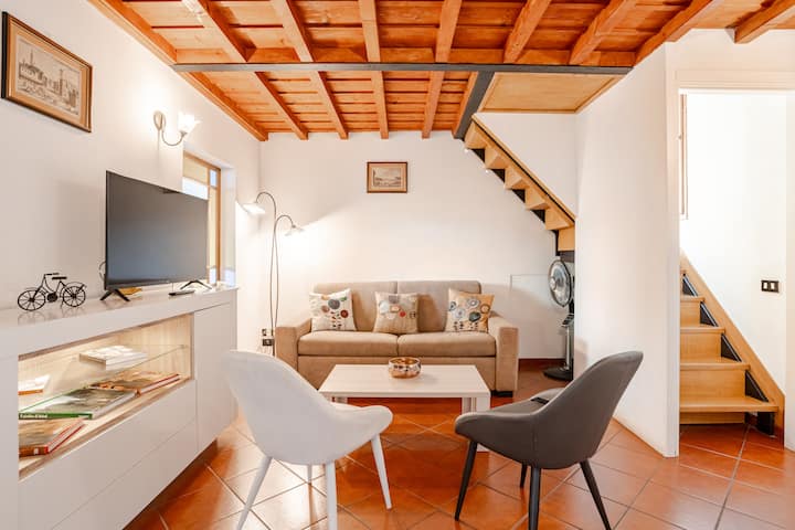 Unique Top Floor Apartment In Santa Croce - Florence