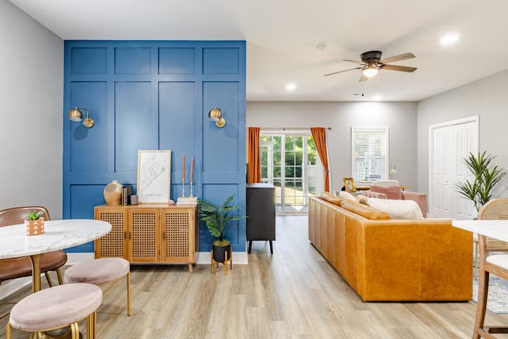 <Surf City Hideout> Electric Scooters + Pingpong - Surf City, NC