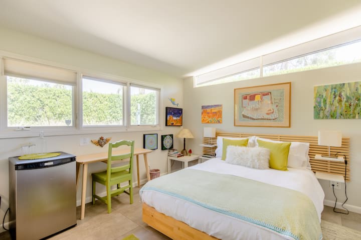 The Zen Room - Palm Springs, CA