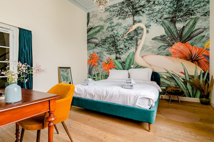 Room In Historical B&b At Railway Station In Ghent - Gent