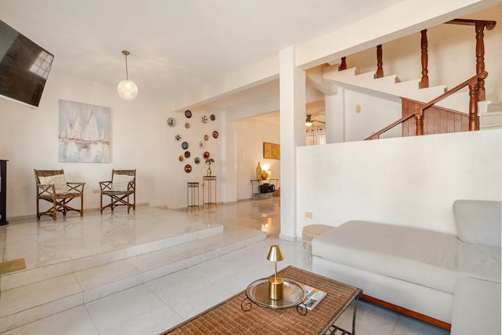 Casa Quintal - 2 Floor Apartment Near The Beach - Cancún