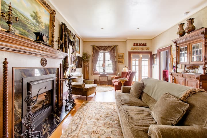 Shaw House: 2 Min Walk To Town, On Deer Creek. - Grass Valley, CA